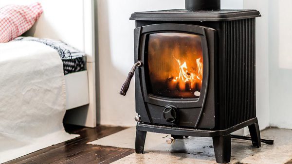 18 Alternative Heat Sources for Power Outages to Keep You Warm