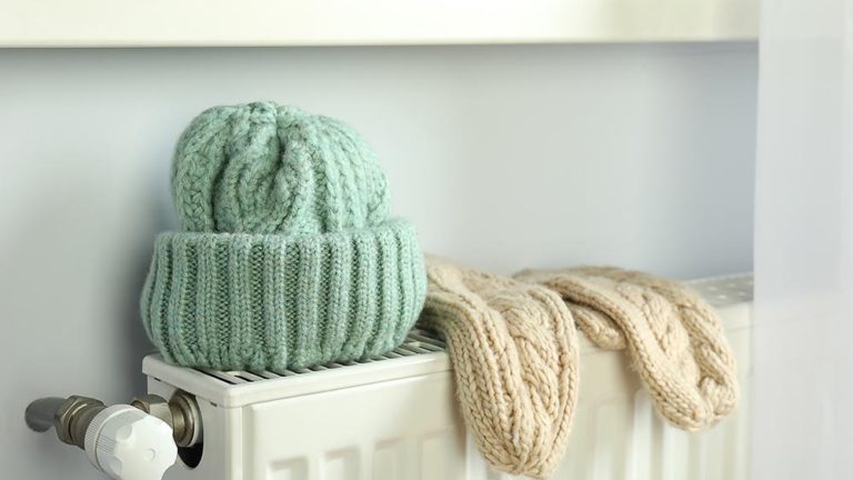 21 Genius Ways to Deal With Dry Winter Air & Humidify Your Home
